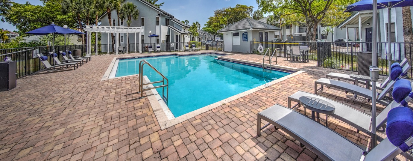 Pet-friendly apartments in Lauderhill, FL | Cielo Point